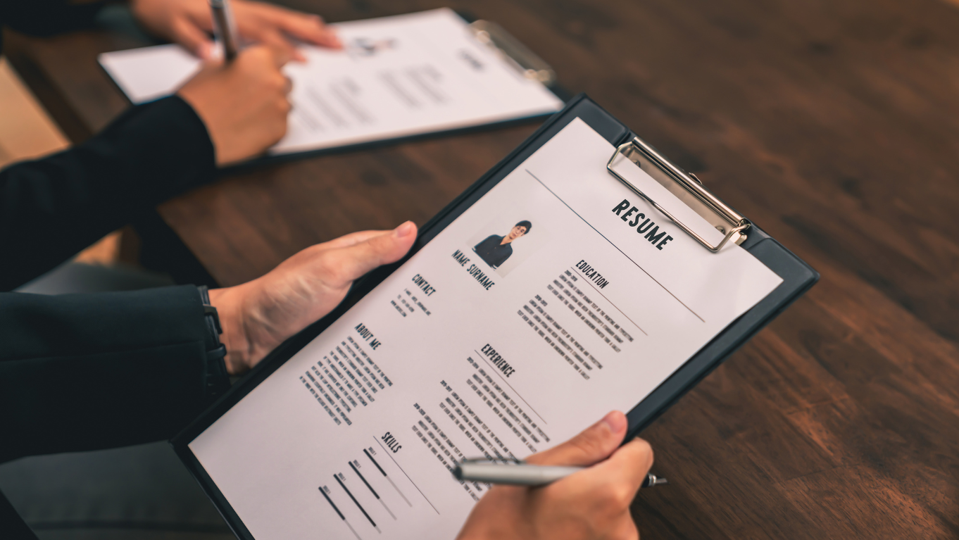 Contoh CV Fresh Graduate dengan dan Tanpa Pengalaman Kerja | Future Skills